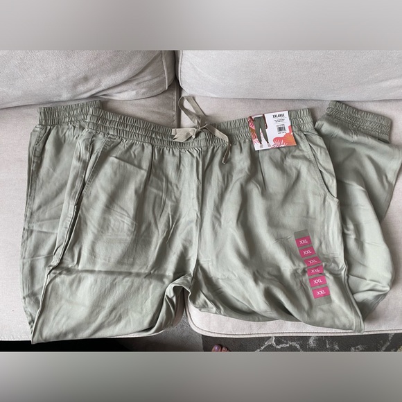 crystal comfort | Pants & Jumpsuits | Nwt Crystal Comfort Sea Green ...